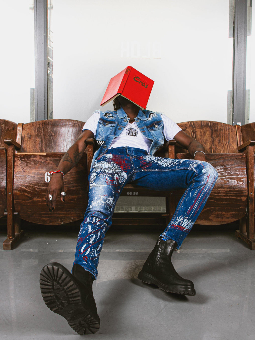 Skinny Blue Iced Out Jeans - Skullpion